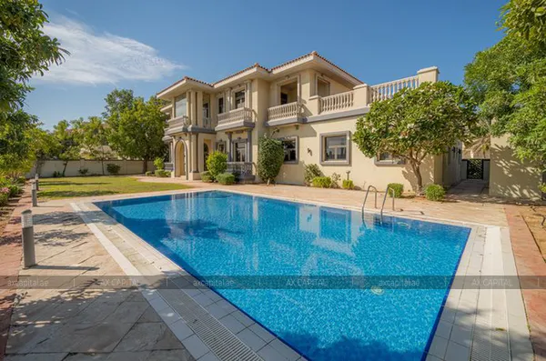 Villas for rent in Signature Villas Frond M, UAE: rent properties at a ...